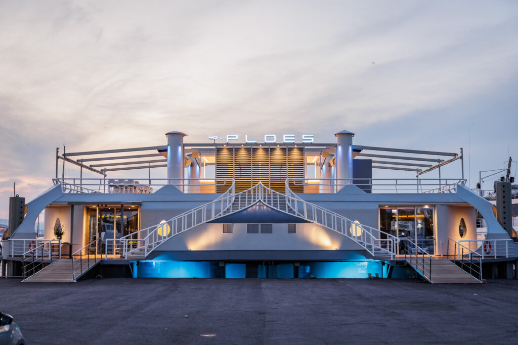 PLOES Floating Venue – GTouch